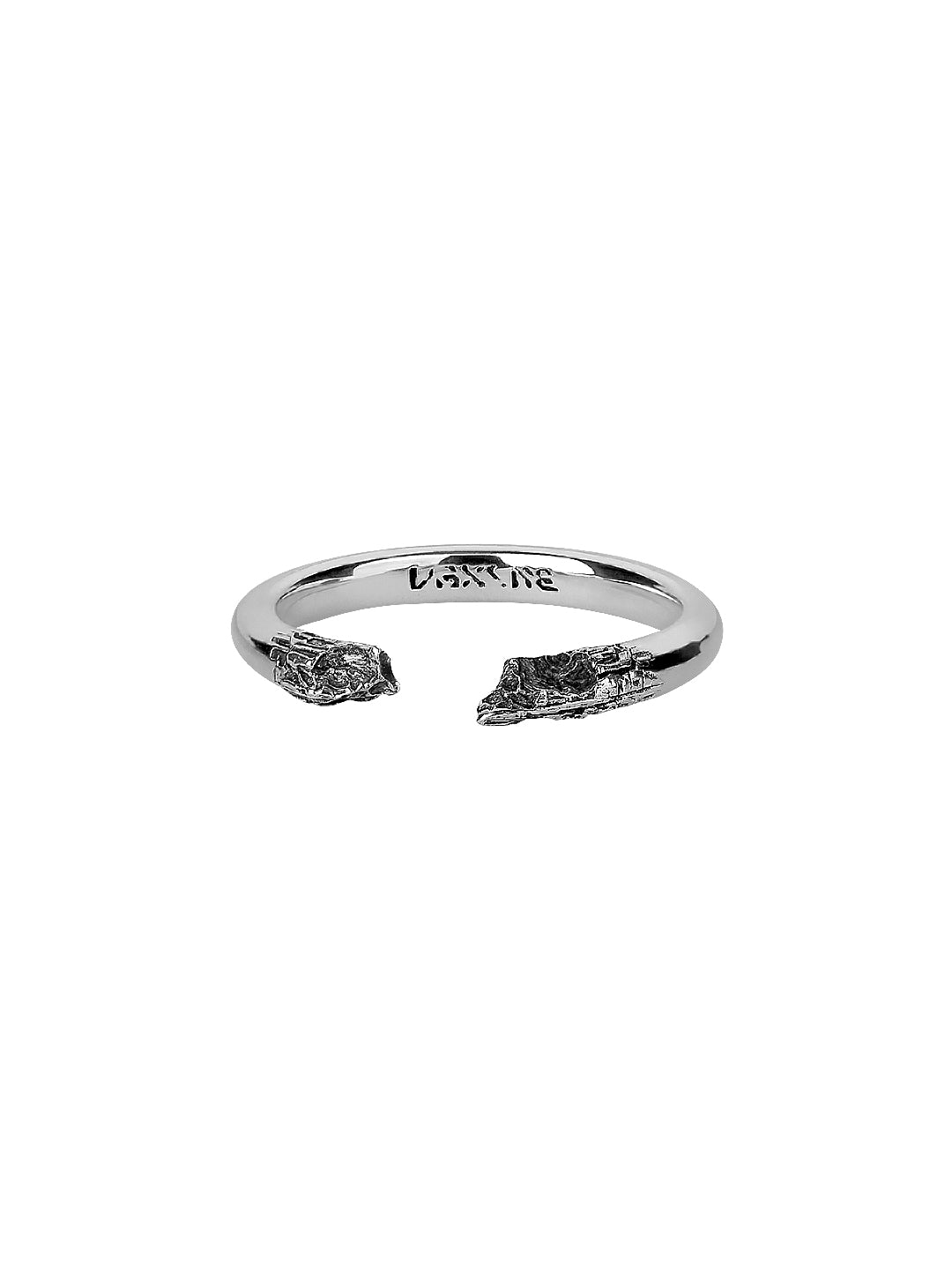 Broken Oath Ring – vaxine